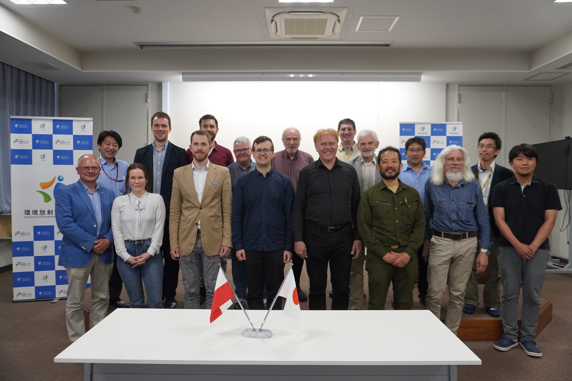 令和5年6月13日 ポーランド国立原子力研究センター(NCBJ)訪問団が来所しました。 | 国立大学法人福島大学 環境放射能研究所